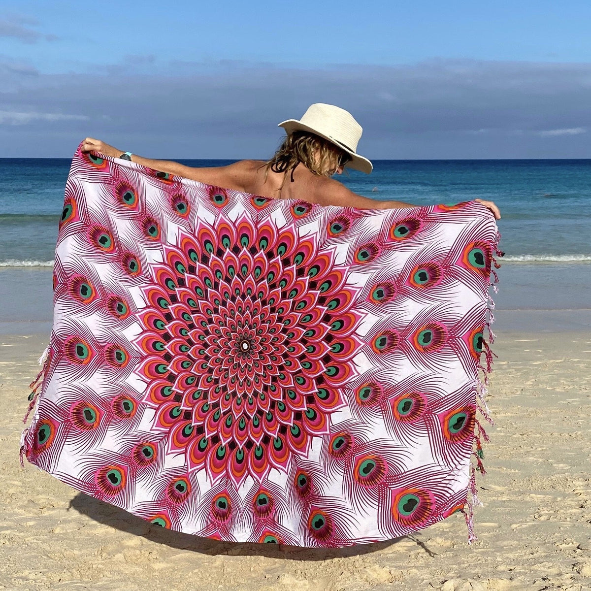 Pareo pavo real en mandala” – Komodo-fv